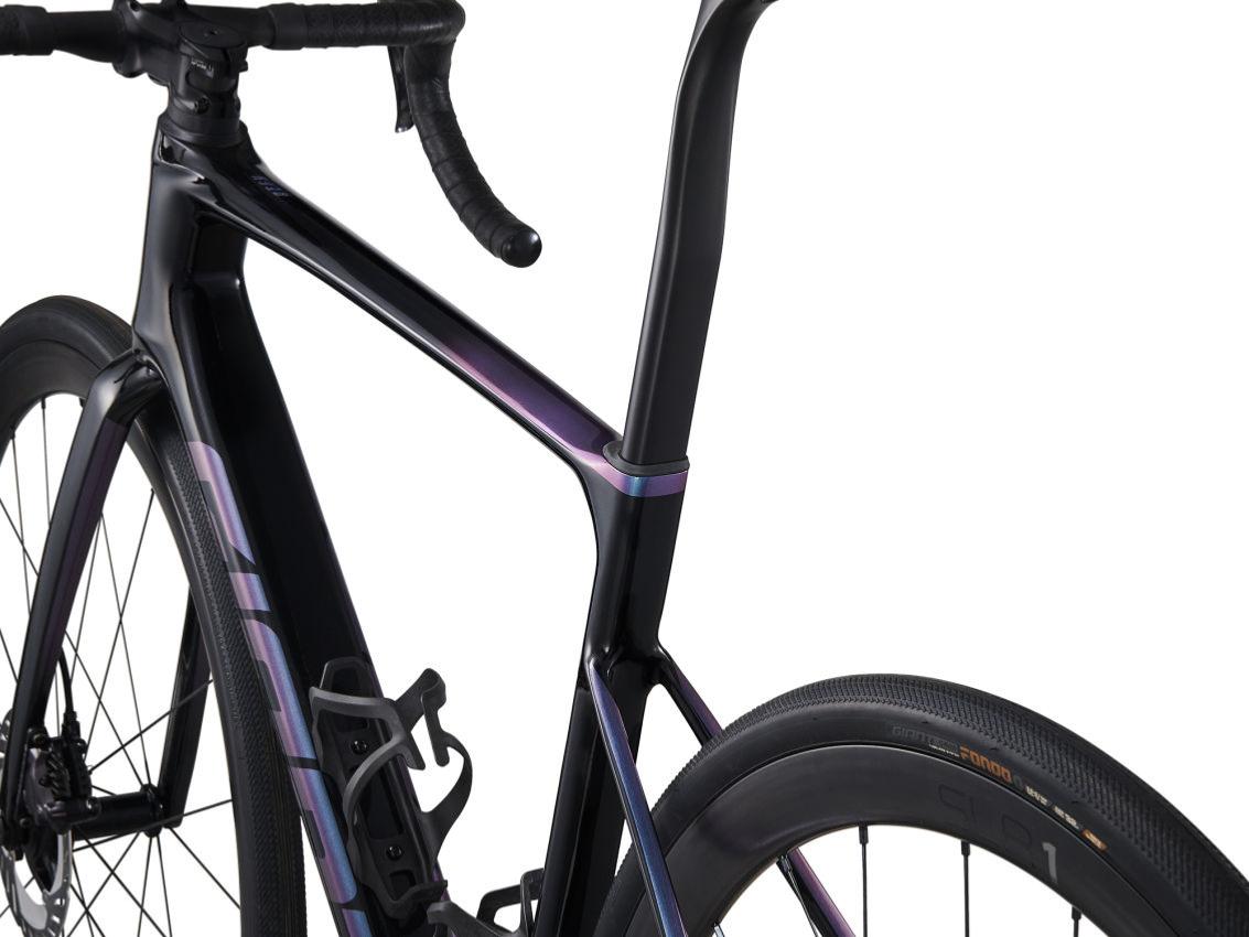 Vélo Route GIANT Defy Advanced Pro 0 Ultegra Di2 | Intercycle